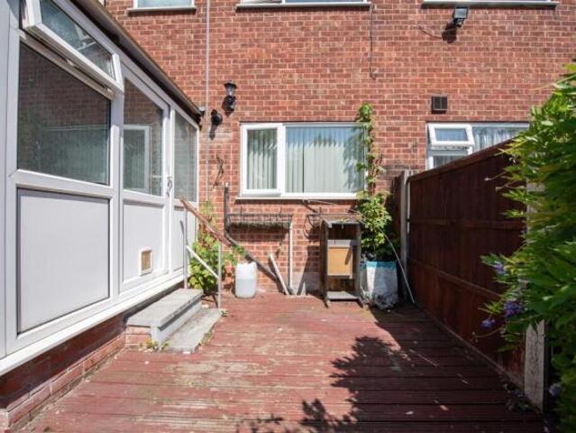2 bedroom town house for rent in Woodhouse Street, Nottingham, NG3