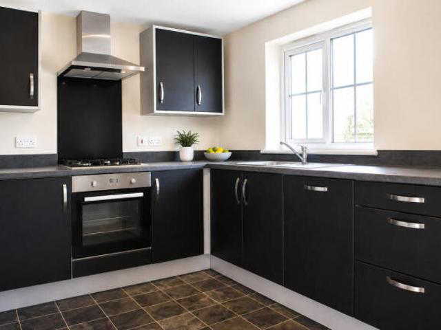 2 bedroom town house for rent in Azov Close, Horfield, BS7