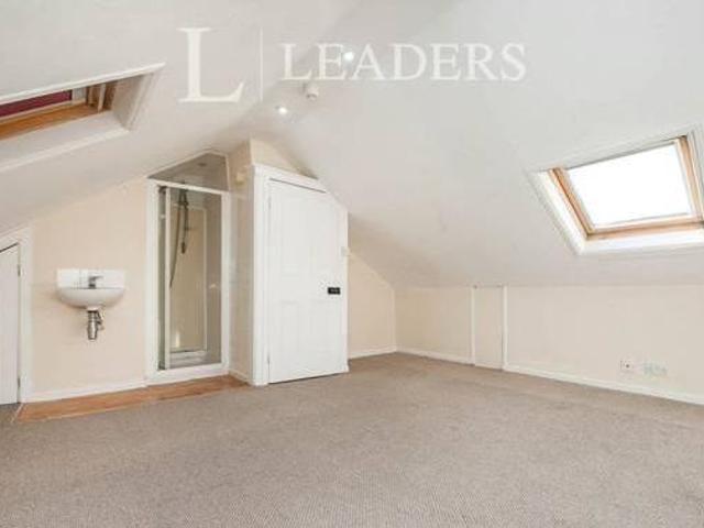 2 bedroom town house for rent in Bennington Street Cheltenham GL50