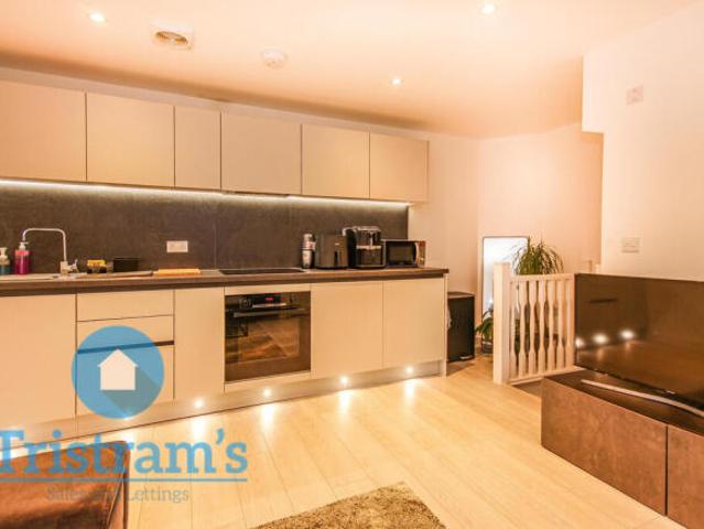 2 bedroom town house for rent in Dallington Street, Nottingham, NG8