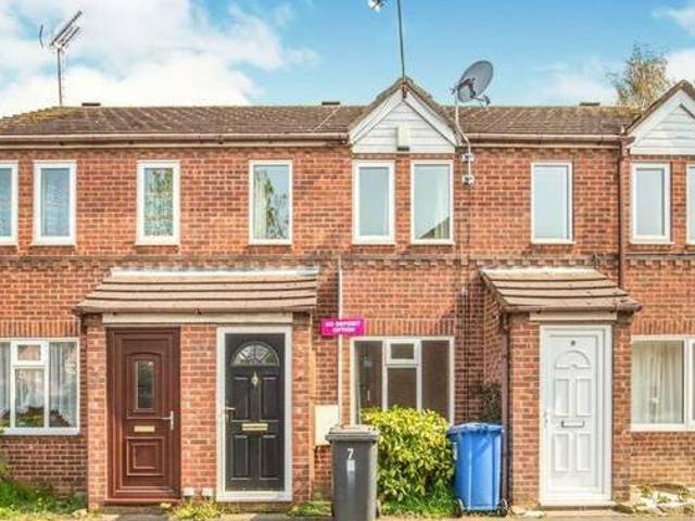 2 bedroom town house for rent in Derventio Close Chester Green DE1