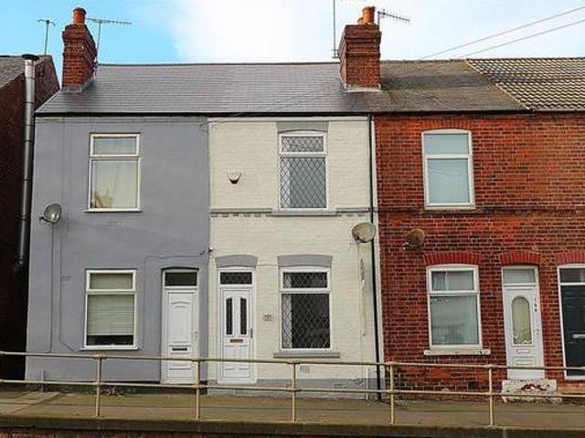 2 bedroom town house for rent in Derby Road Chesterfield Derbyshire S40