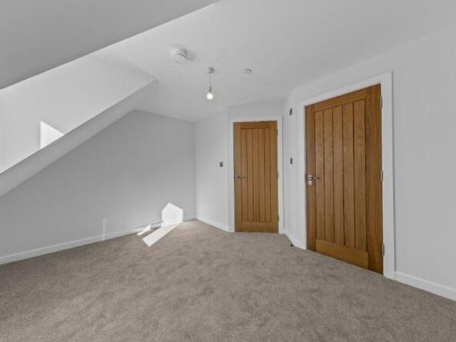2 bedroom town house for rent in Derngate, Northampton, Northamptonshire, NN1