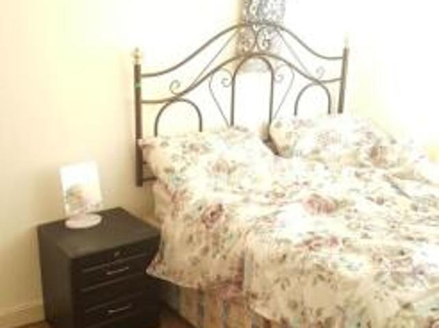 2 bedroom town house for rent in Honeysuckle Road, Hamilton, LEICESTER, LE5 1TX, LE5