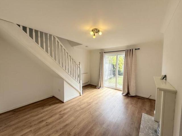 2 bedroom town house for rent in Hobart Drive, Shevington Park, L33
