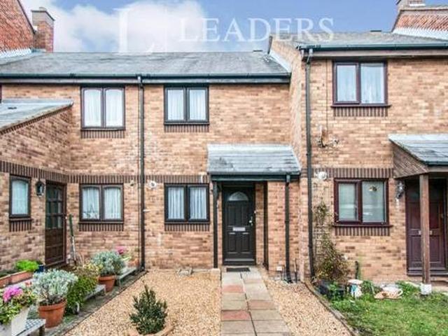 2 bedroom town house for rent in Lander Close Baiter Park Poole BH15