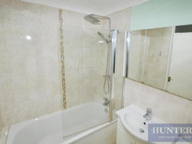 2 bedroom town house for rent in Lutterworth Road, Blaby, Leicester, LE8 4DW, LE8