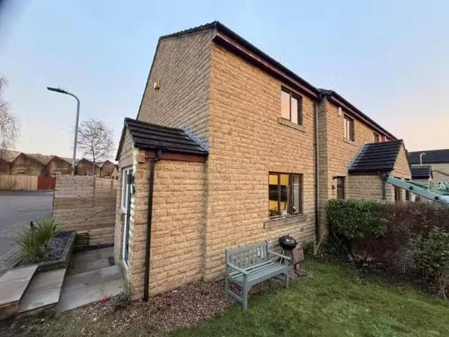 2 bedroom town house for rent in Millfields, Silsden, BD20