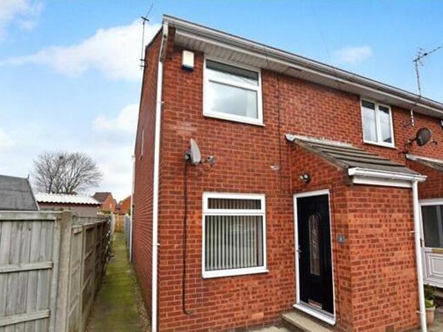 2 Bedroom Town House For Rent In Morley