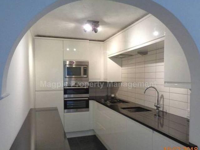 2 bedroom town house for rent in St Neots PE19