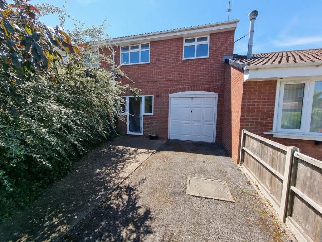2 bedroom townhouse for sale