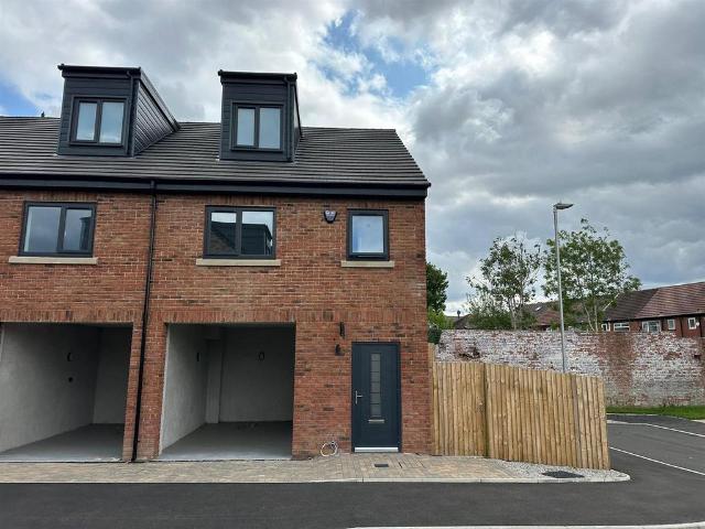 2 bedroom townhouse for sale