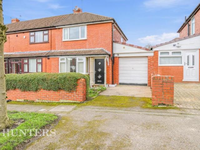 2 bedroom townhouse for sale