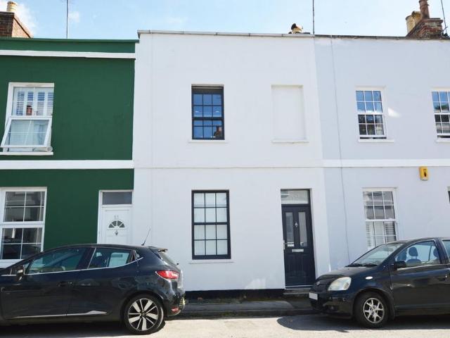 2 bedroom townhouse for sale