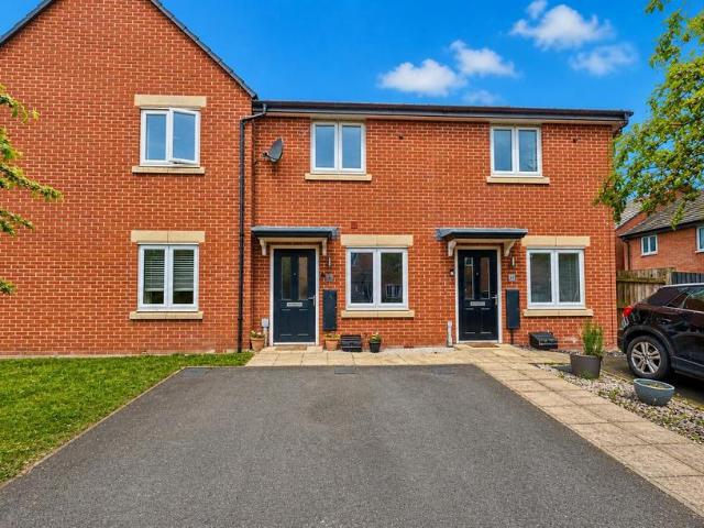 2 bedroom townhouse for sale