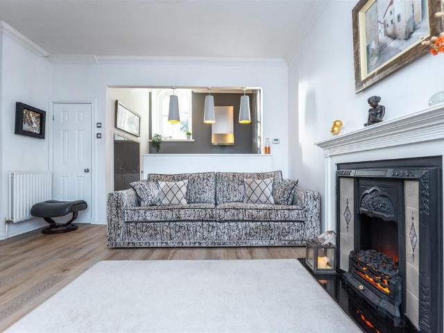 2 bedroom townhouse for sale