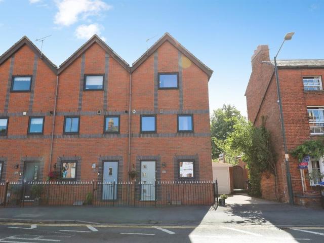 2 bedroom townhouse for sale