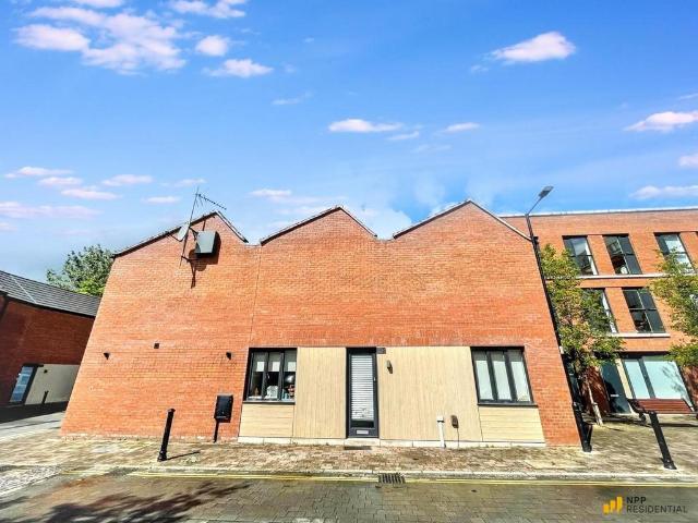 2 bedroom townhouse for sale
