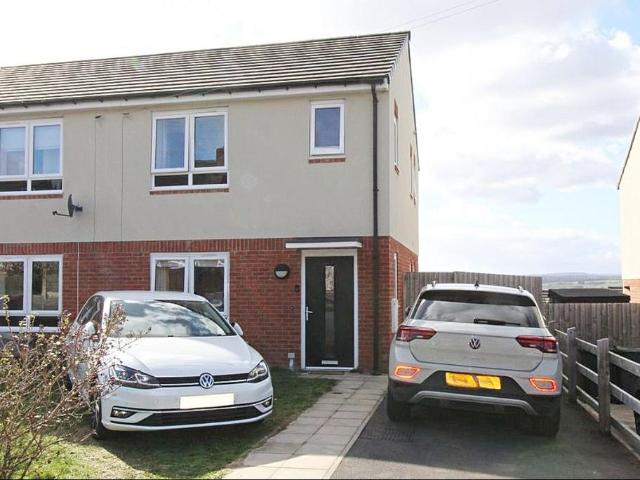 2 bedroom townhouse for sale