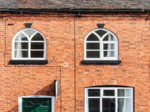 2 bedroom townhouse for sale