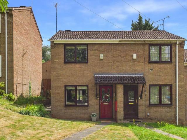 2 bedroom townhouse for sale