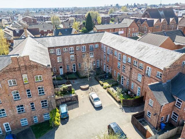 2 bedroom townhouse for sale
