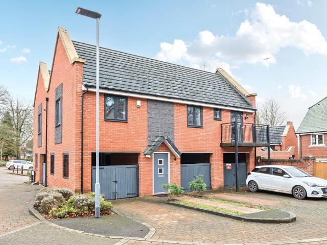 2 bedroom townhouse for sale