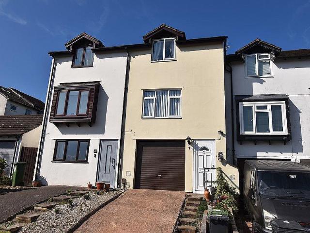 2 bedroom townhouse for sale
