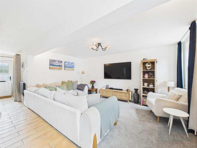 2 bedroom townhouse for sale