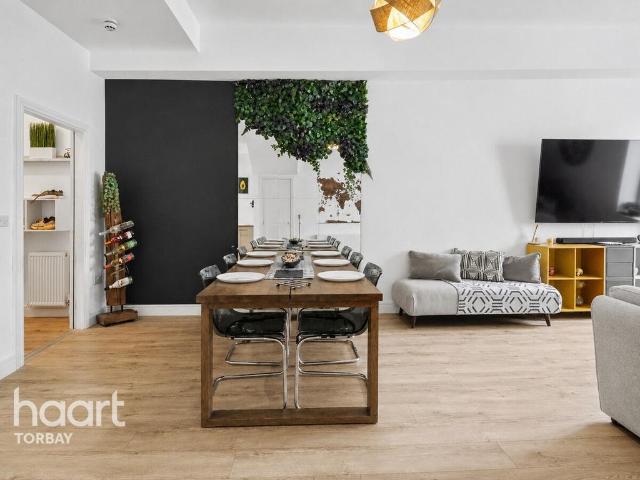 2 bedroom townhouse for sale