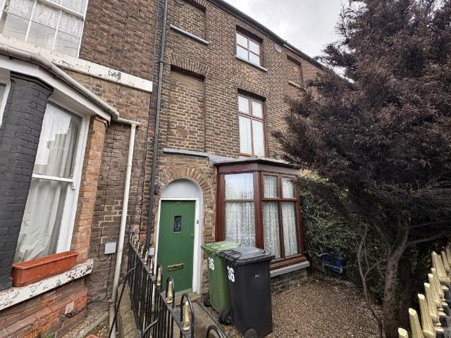 2 bedroom townhouse for sale