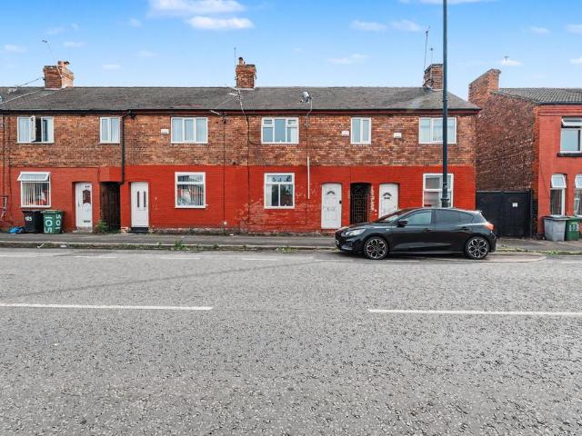 2 bedroom townhouse for sale