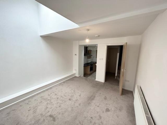 2 bedroom townhouse to rent