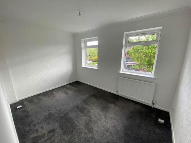 2 bedroom townhouse to rent