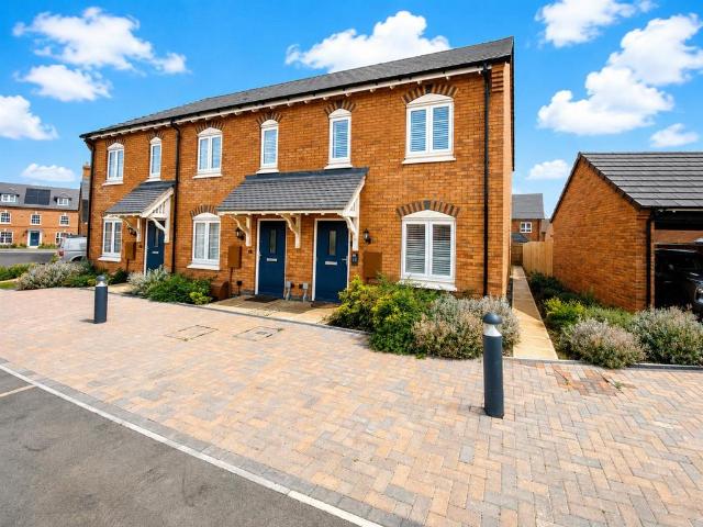2 bedroom townhouse to rent