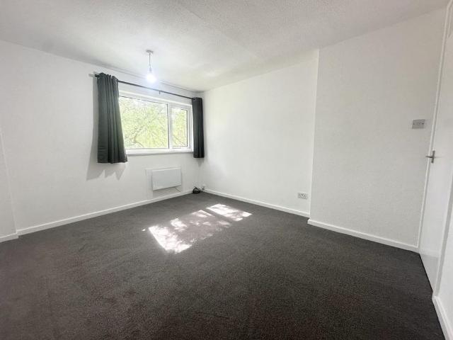 2 bedroom townhouse to rent