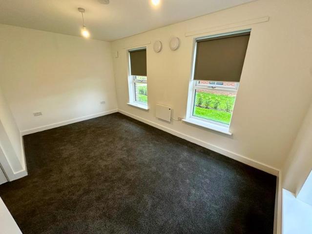 2 bedroom townhouse to rent