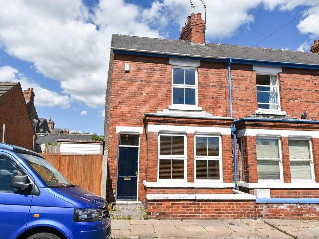 2 bedroom townhouse to rent
