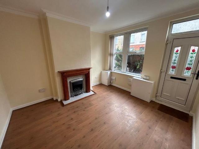 2 bedroom townhouse to rent