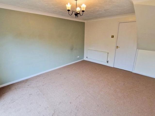 2 bedroom townhouse to rent