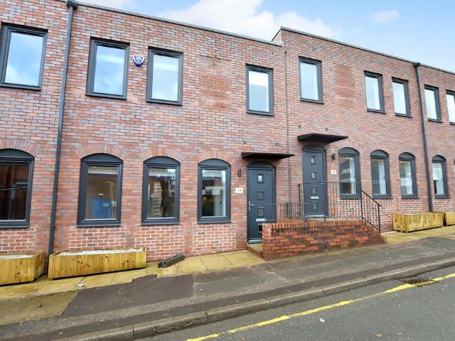 2 bedroom townhouse to rent