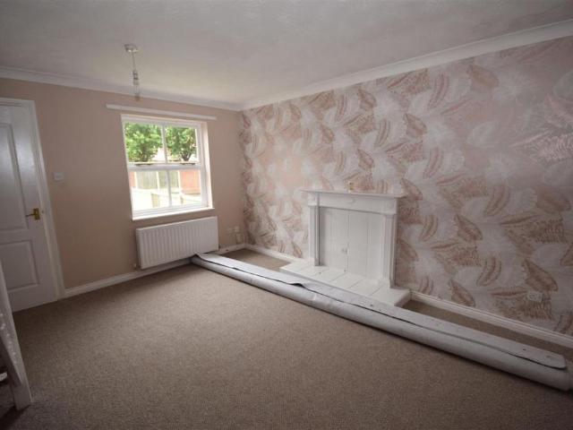 2 bedroom townhouse to rent