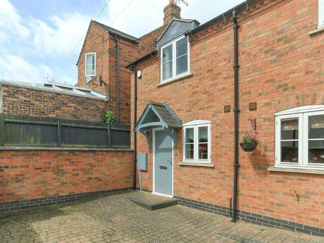2 bedroom townhouse to rent