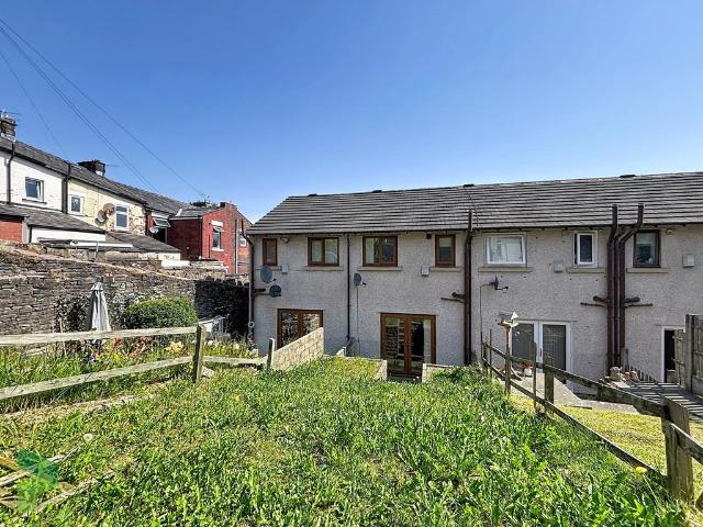 2 bedroom townhouse to rent