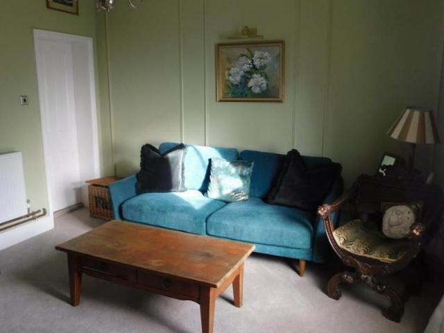 2 bedroom townhouse to rent