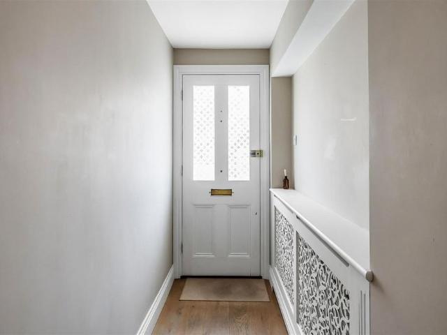 2 bedroom townhouse to rent