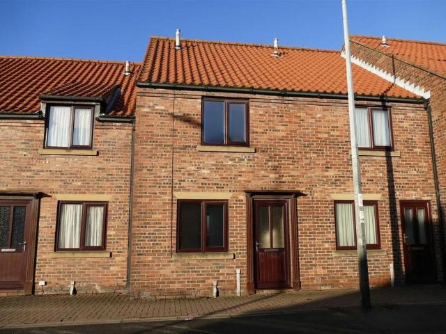 2 bedroom townhouse to rent