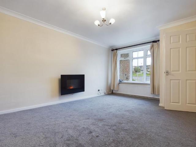 2 bedroom townhouse to rent