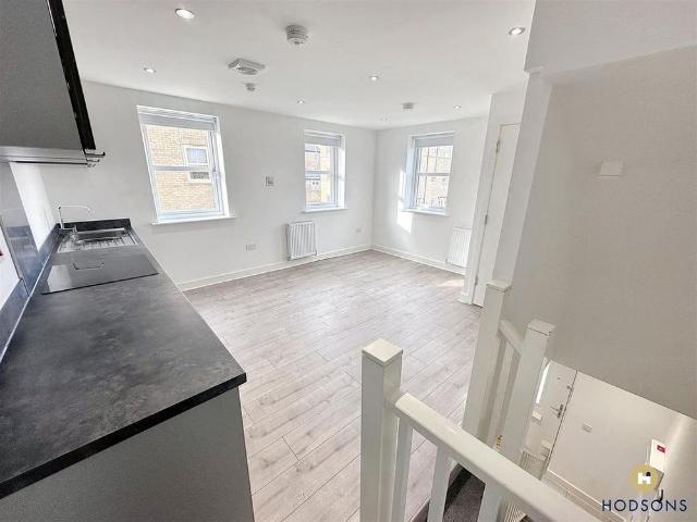 2 bedroom townhouse to rent