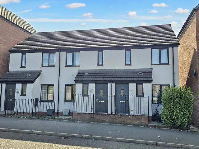 2 bedroom townhouse to rent